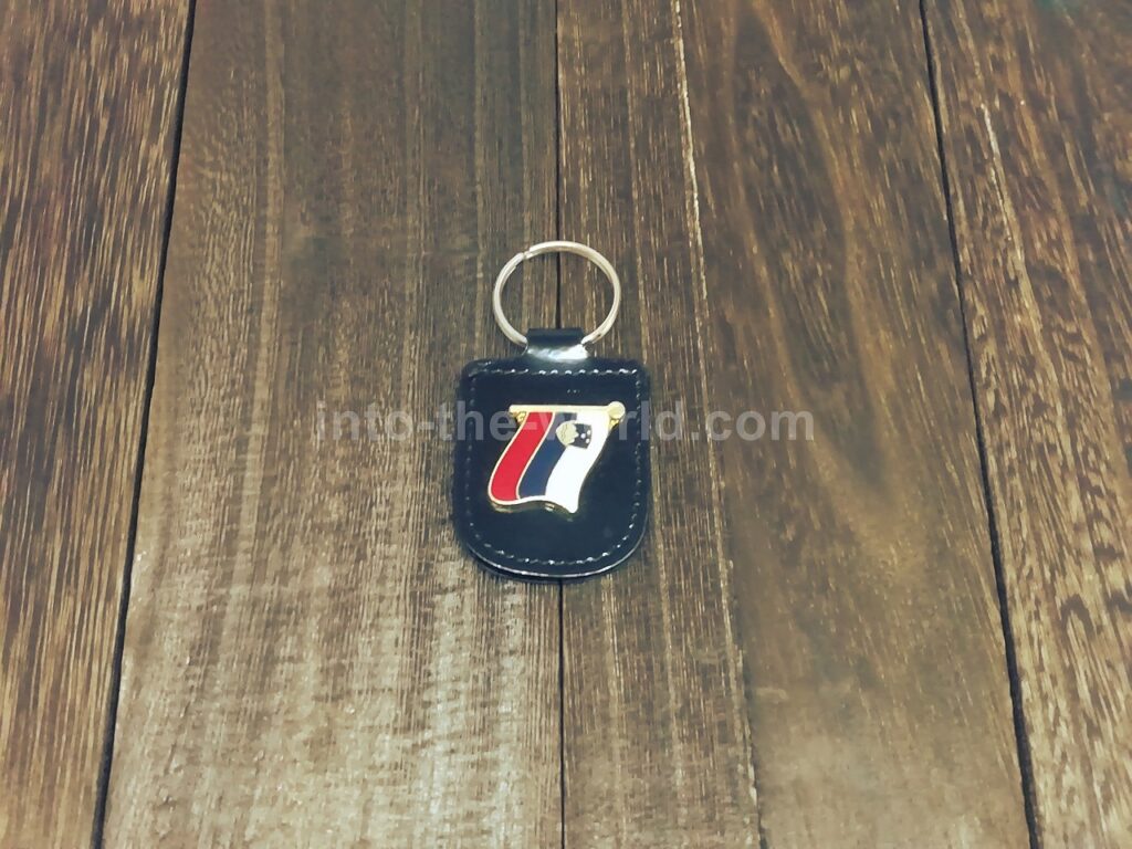 【世界のお土産】スロベニアのキーホルダー | Into the World